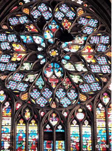 레요낭과 플라부아양 양식 후기 고딕건축 파리의 왕궁 생트 샤펠플랑부아양루앙생 마클루성 디오니시오 네이브 네이버 블로그